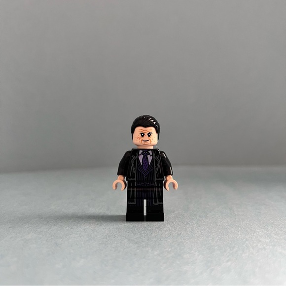 Lego | Other | Lego Dc Comics Super Heroes The Penguin Minifigure ...